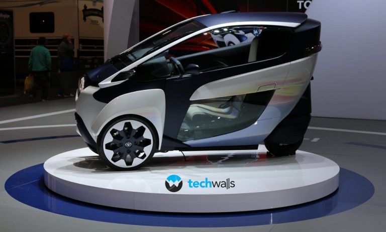 Toyota i-Road, Ultra-narrow 3-Wheeled Electric Car, is in Production