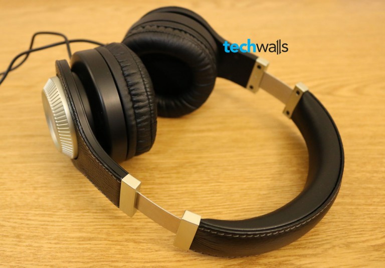 TDK ST800 High Fidelity Headphone Review - Does it sound as good as it ...