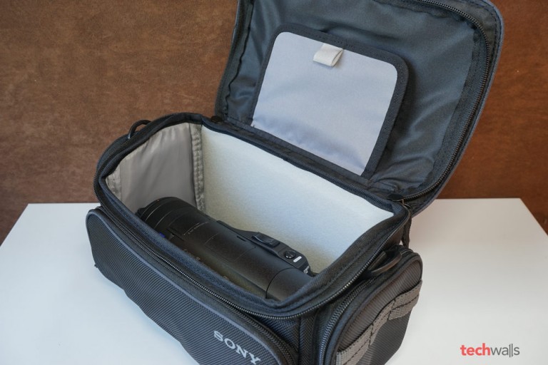 Sony LCS-U30 Soft Carrying Case for Camcorder Review