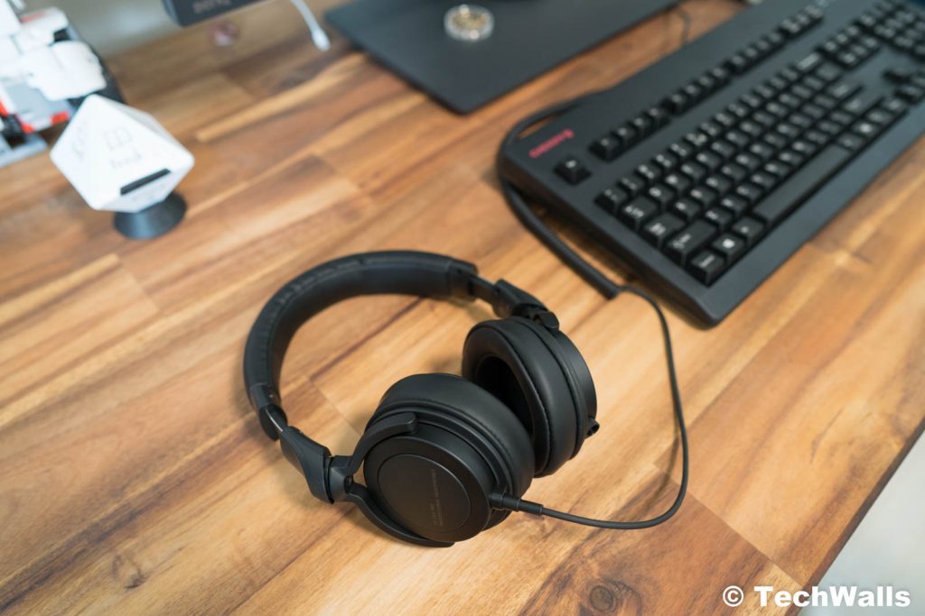 Beyerdynamic DT 240 Pro Headphones Review - Cheap Professional Headphones