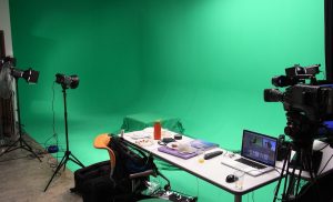 What are the benefits of using green screen? - TechWalls