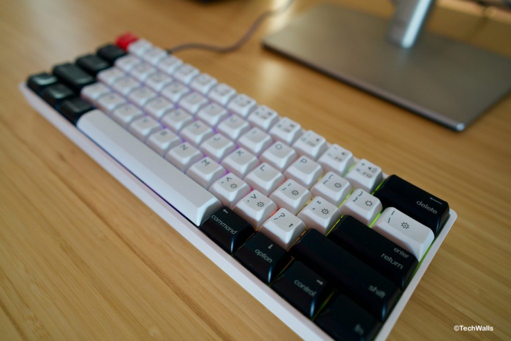 Epomaker AK61 61-Key Hot-Swappable Mechanical Keyboard Review - TechWalls