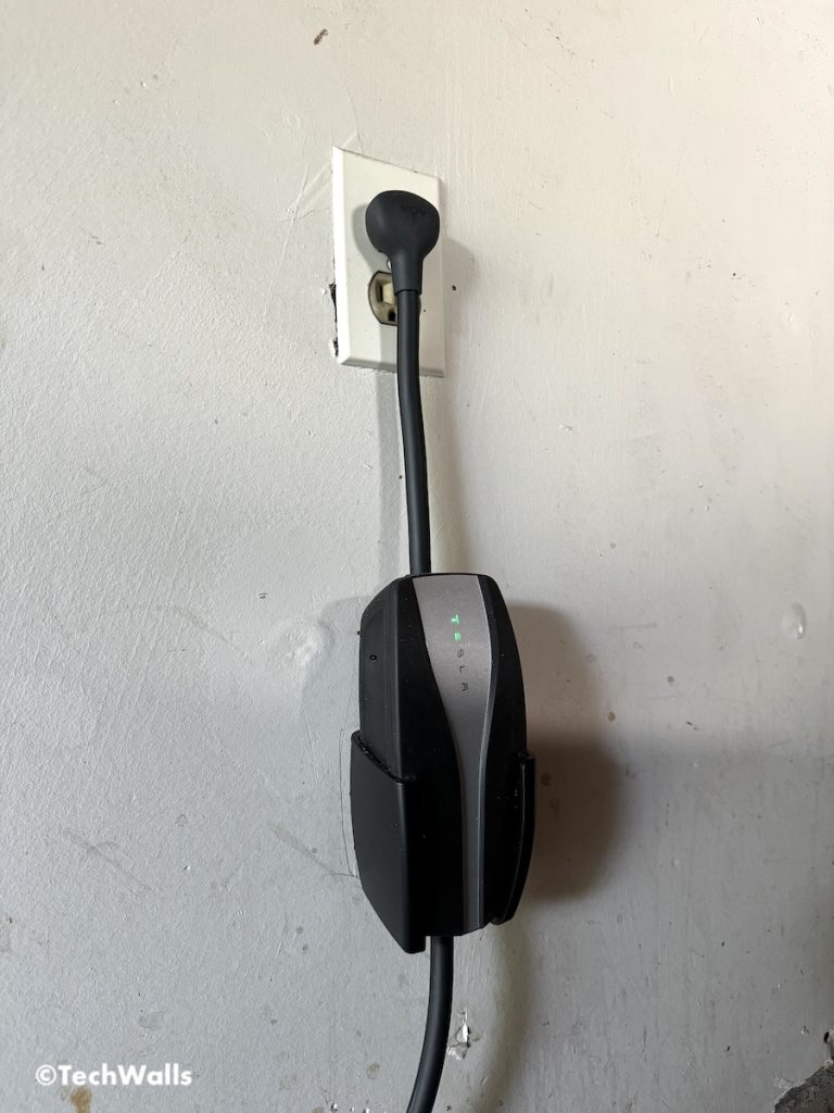 Spigen Bespoke Cable Organizer for Tesla Mobile Connector Review ...