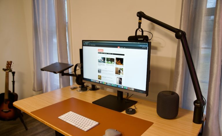 BenQ PD2706U 4K HDR Designer Monitor Review - Exceptional Color ...