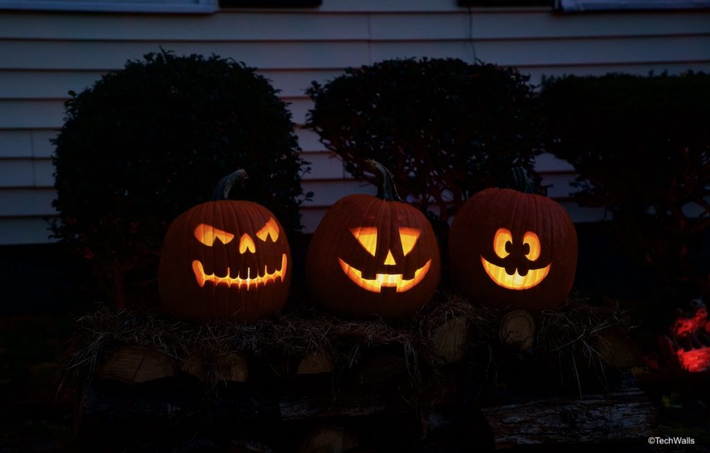 How to Create 3-Pumpkin Singing Projection for Halloween - TechWalls