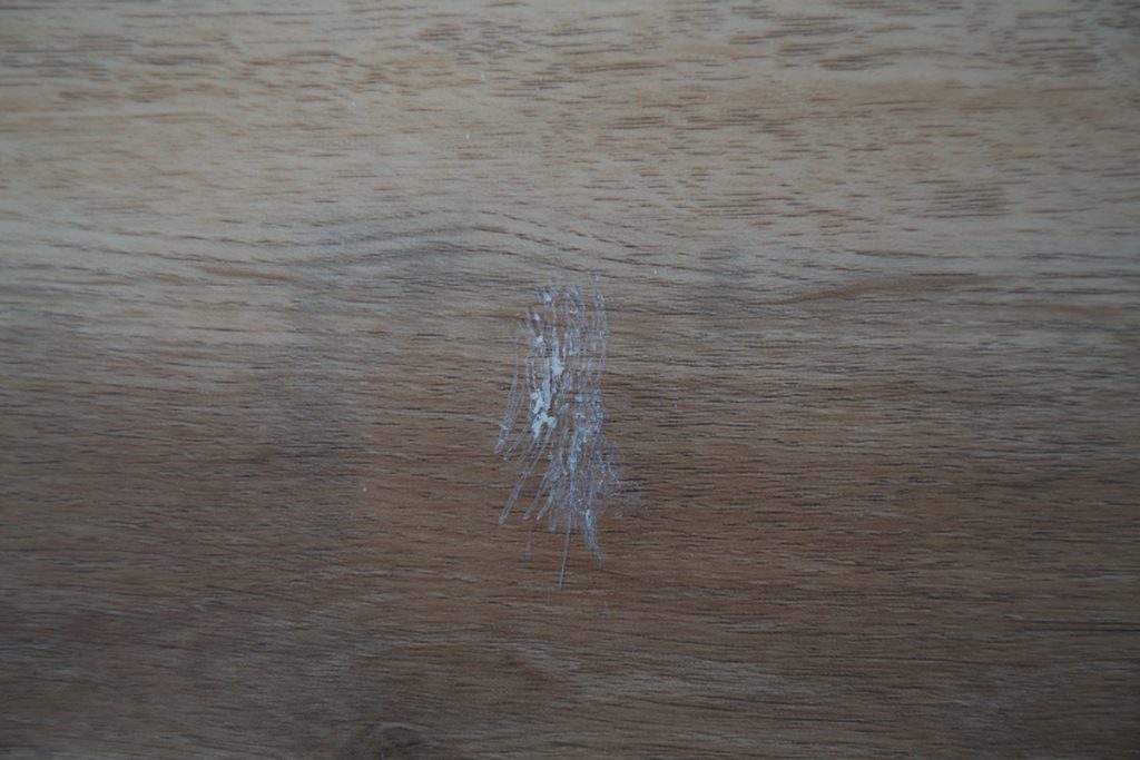 How to Fix Deep Scratches on Vinyl Flooring Planks? - TechWalls